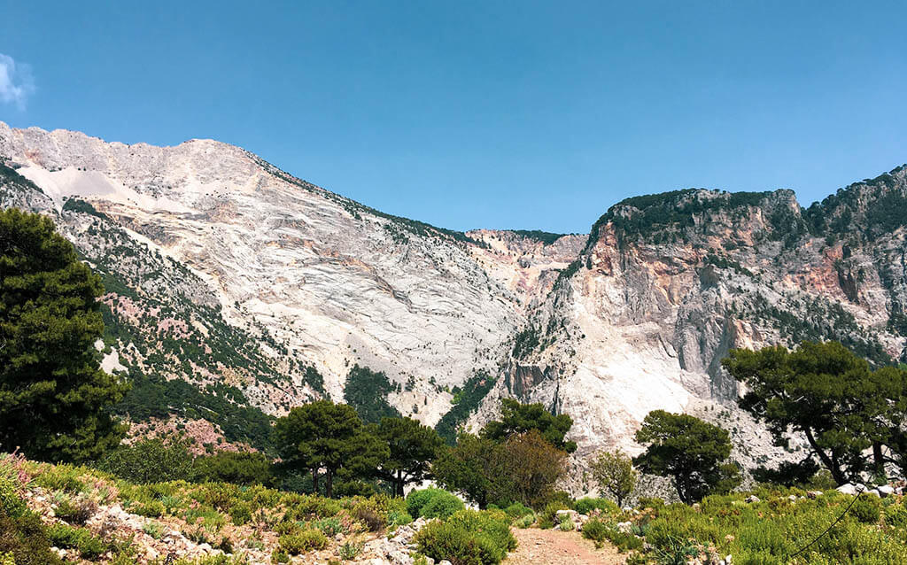 Babadag Cable Car in Oludeniz: Location & Fee in 2025