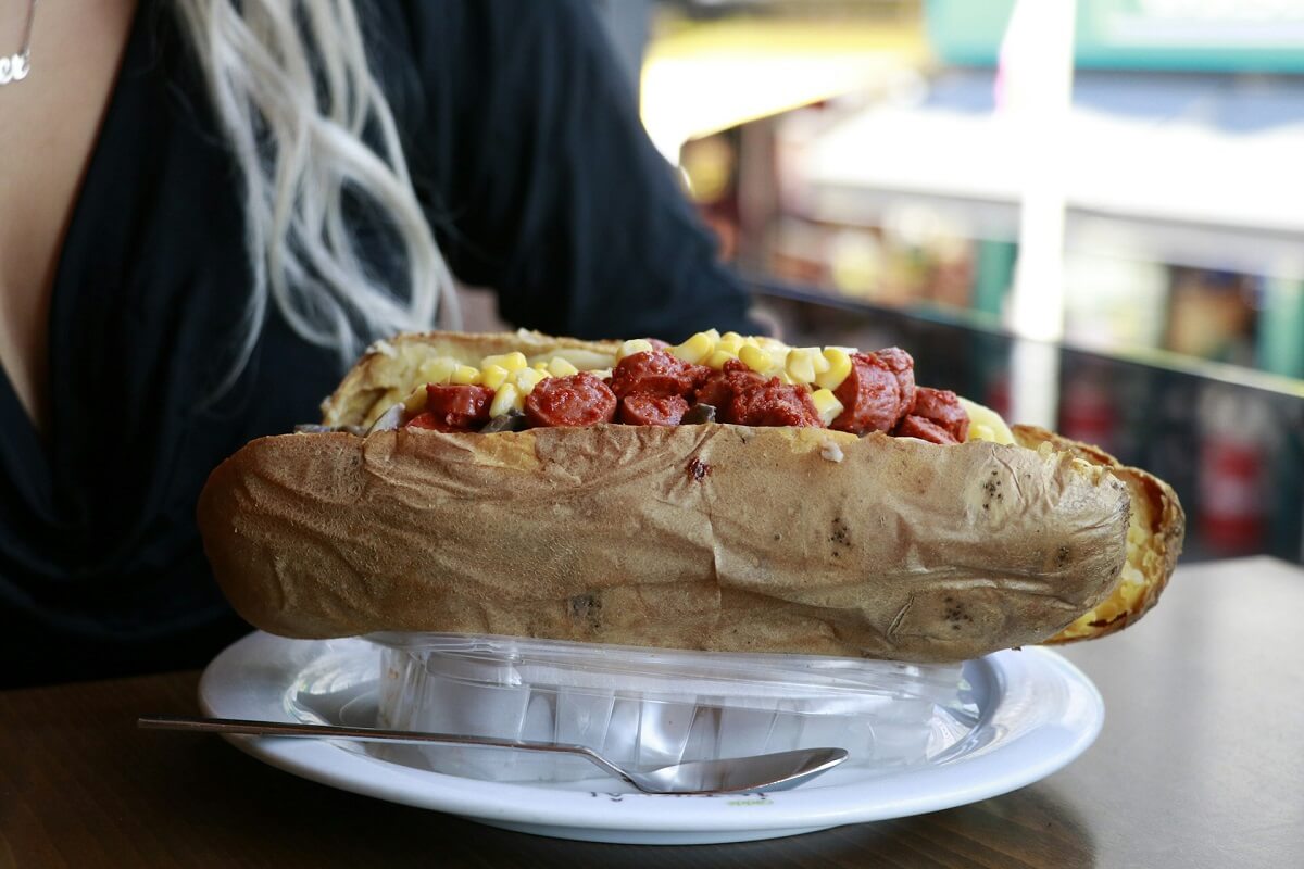 Kumpir: Turkey’s Ultimate Stuffed Baked Potato Delight